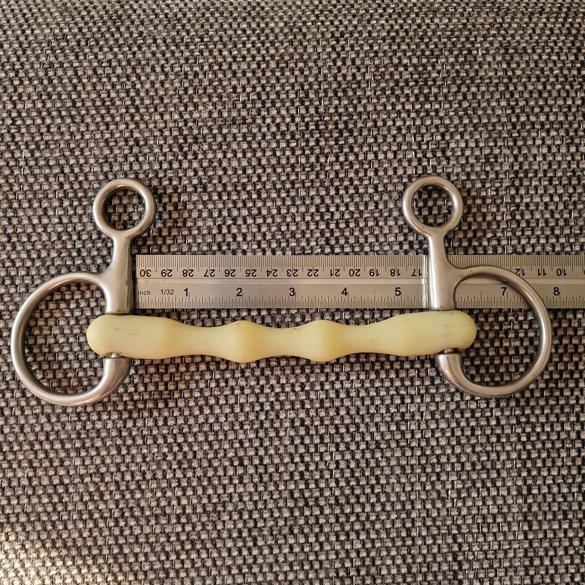 5.5" Happy mouth Hanging Cheek mullen snaffle bit B802 – The Bit Doctor